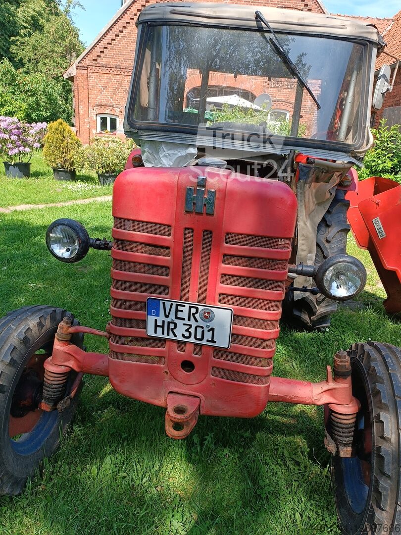 ⇒ INTER HARV.-IHC Kormick 426 - TruckScout24.com 🏷️