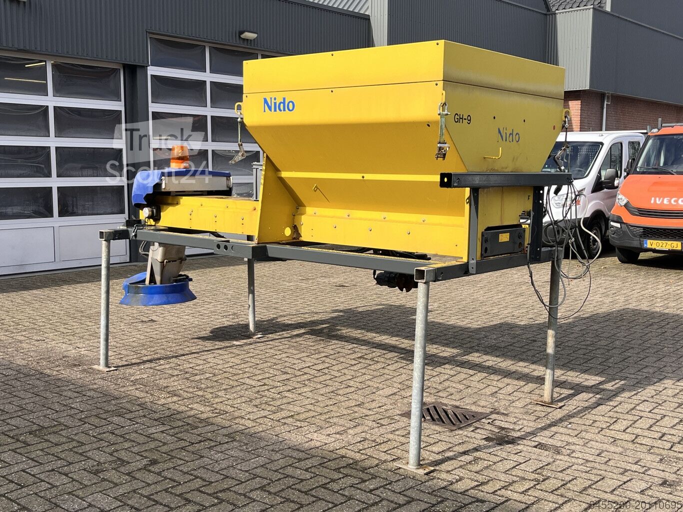 ⇒ Nido Zoutstrooier Stratos met Bedieningskast Wielaandrijving 1.5 ...