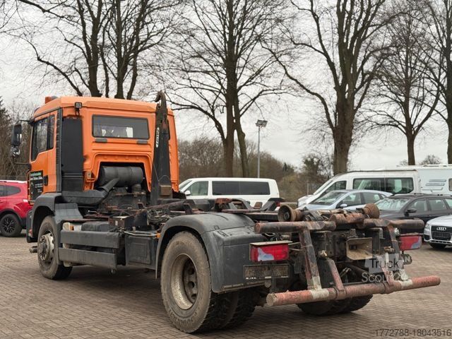 ⇒ Abrollkipper gebraucht kaufen bei TruckScout24.de