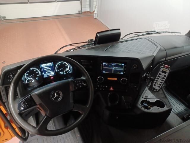 ⇒ Absetzkipper & Container LKW gebraucht kaufen bei TruckScout24.de